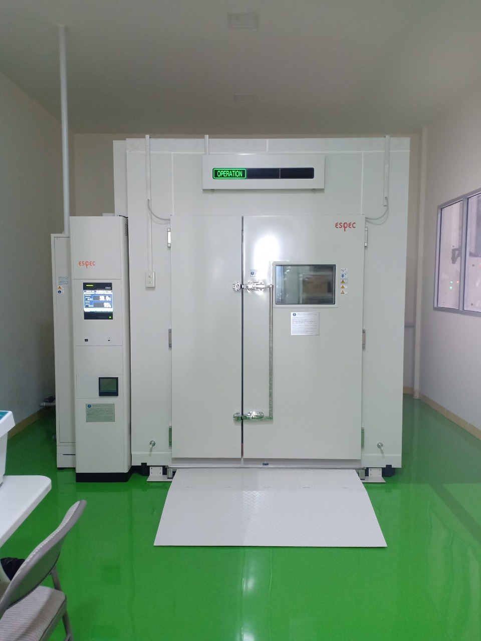 Mesin Chamber - PT ACBOS Indonesia - Testing Plastik Anti Karat
